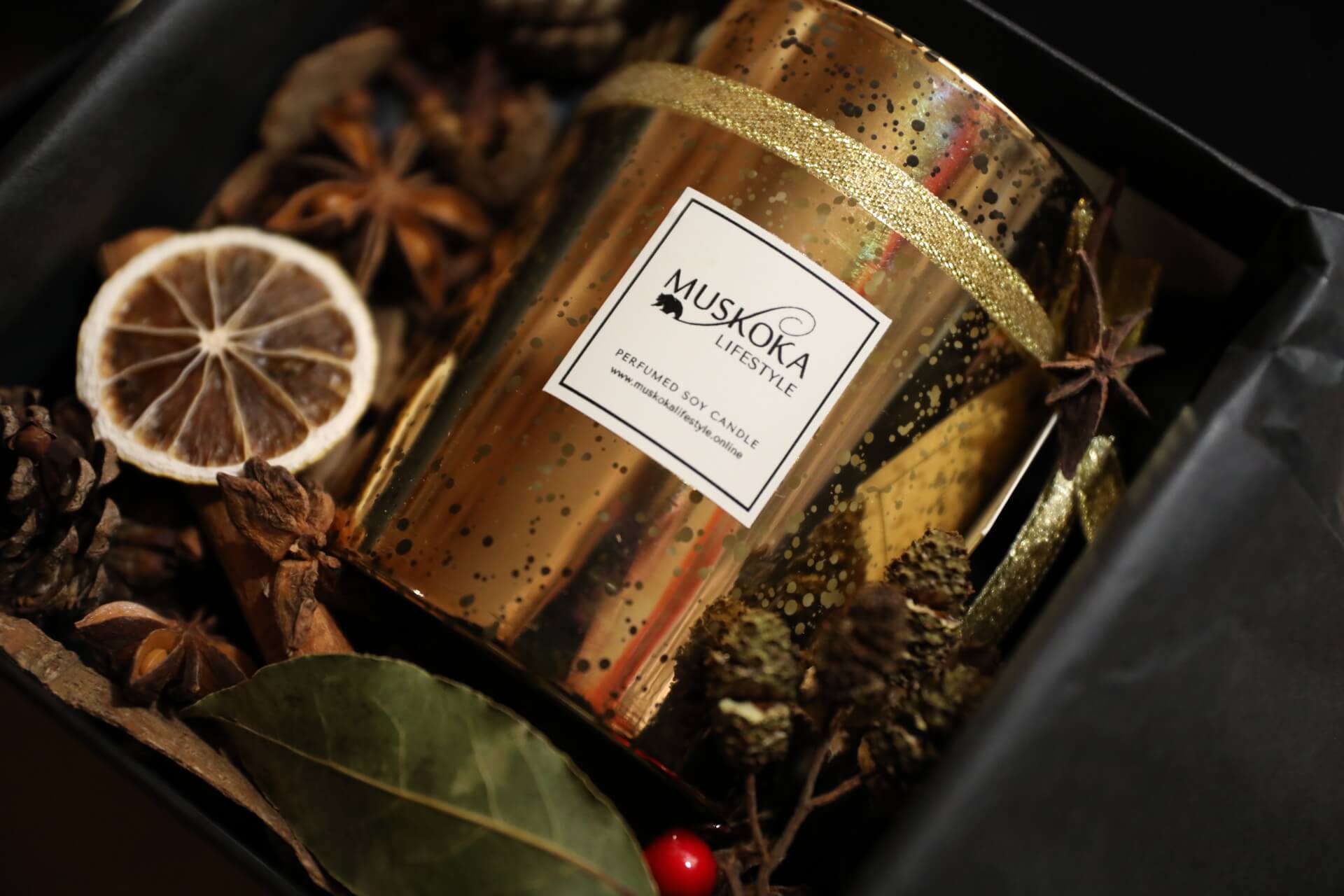 Festive Gold Gift Box | Muskoka Lifestyle